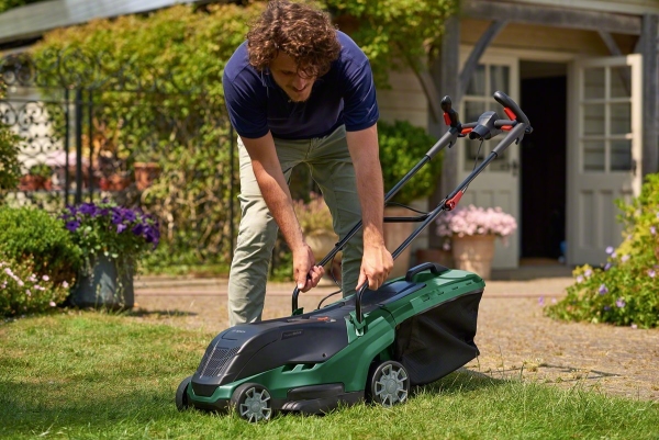 Μηχανη Γκαζον Ηλεκτρικη Bosch Universal Rotak 450 1300watt 35cm 40l ...